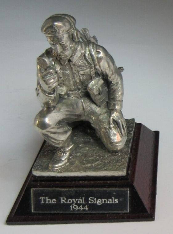 THE ROYAL SIGNALS ROYAL HAMPSHIRE ART FOUNDRY PEWTER FIGURINE- NO BOX ...