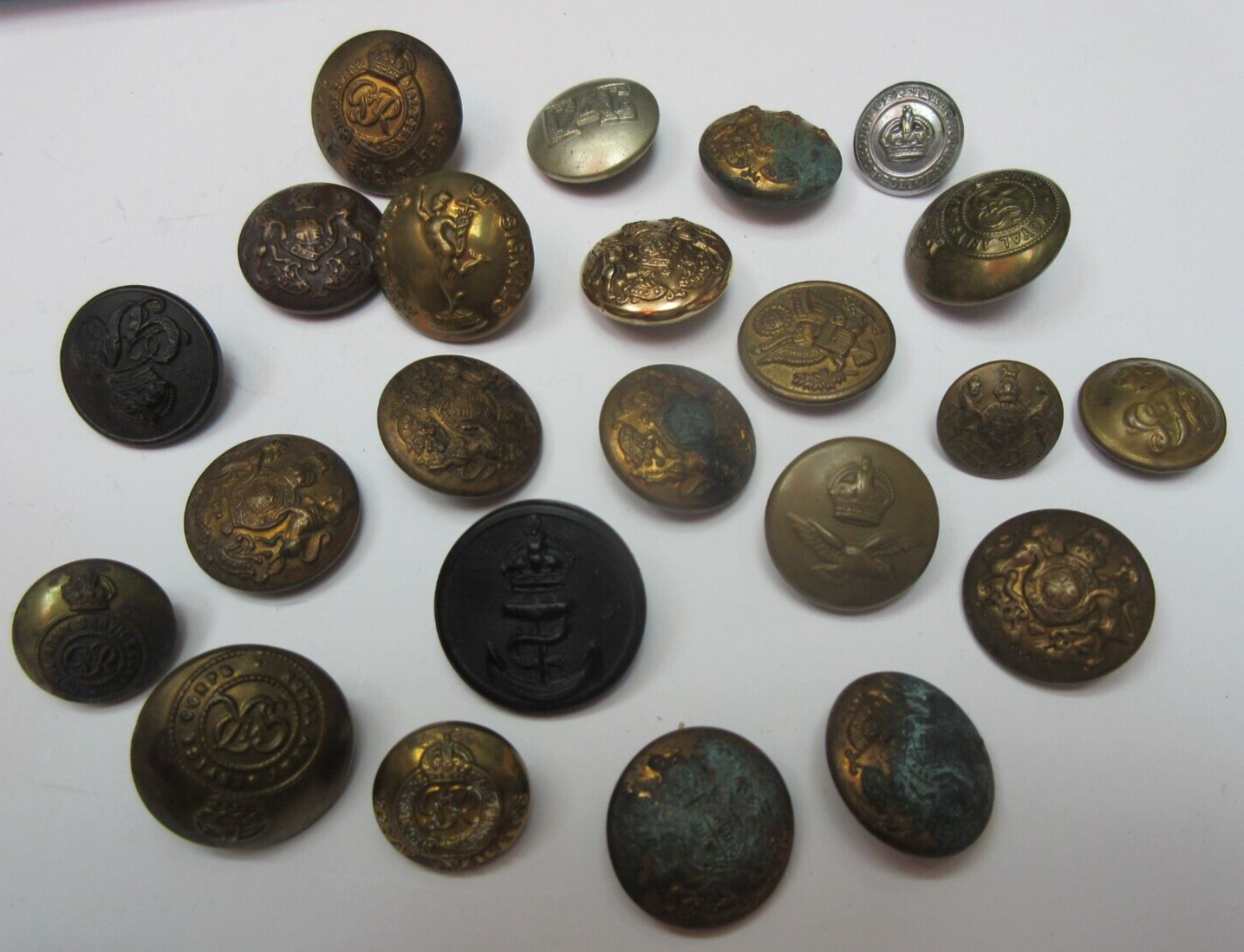 VINTAGE BUTTONS - TWENTY THREE BUTTONS – Cowell Coins